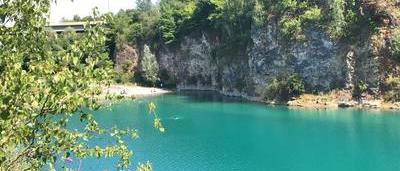 Des visiteurs de toute la Belgique ce mardi, carrière Gralex à Mont-sur ...