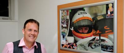 Le pilote de F1 Philippe Adams est devenu vendeur de Seat - sudinfo.be