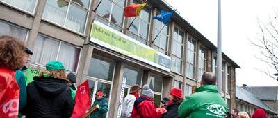 Athénée de Welkenraedt: le conflit avec le préfet au Parlement - sudinfo.be