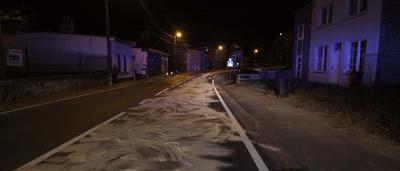 Andenne: une fuite d’huile provoque un accident avant que les pompiers ...