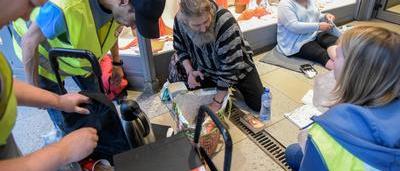 Avec la Croix-Rouge, à la rencontre des SDF à Bruxelles - sudinfo.be