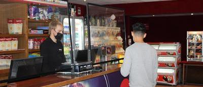 Environ 150 clients par jour au Kihuy depuis la réouverture: le patron ...