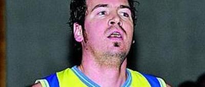 Basket : Dusausoit est à Rulles en dépannage - sudinfo.be