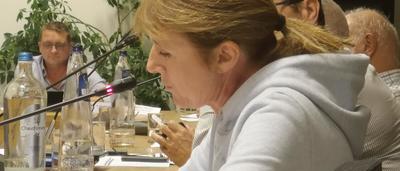 Isabelle Doneux effarée par la gestion du dossier piscine - sudinfo.be