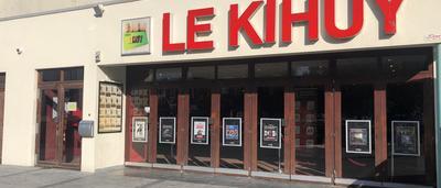 Problèmes de son dans une salle au Kihuy: des tickets offerts aux ...