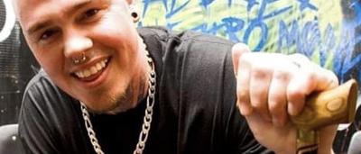 Le rappeur Saint Dog retrouvé mort chez un ami à l’âge de 44 ans ...