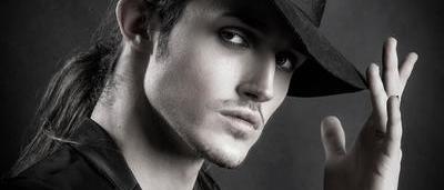 Axel Tedesco est un artiste jumétois de 20 ans, aussi bien musicien que ...